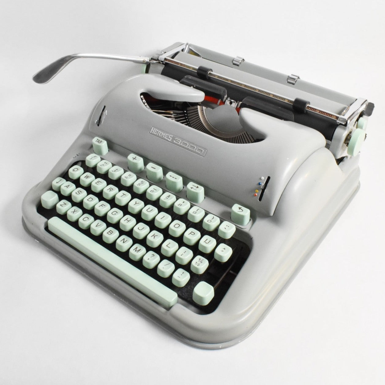 Restored Hermes 3000 Typewriter - Director Elite – Amsterdam Typewriter